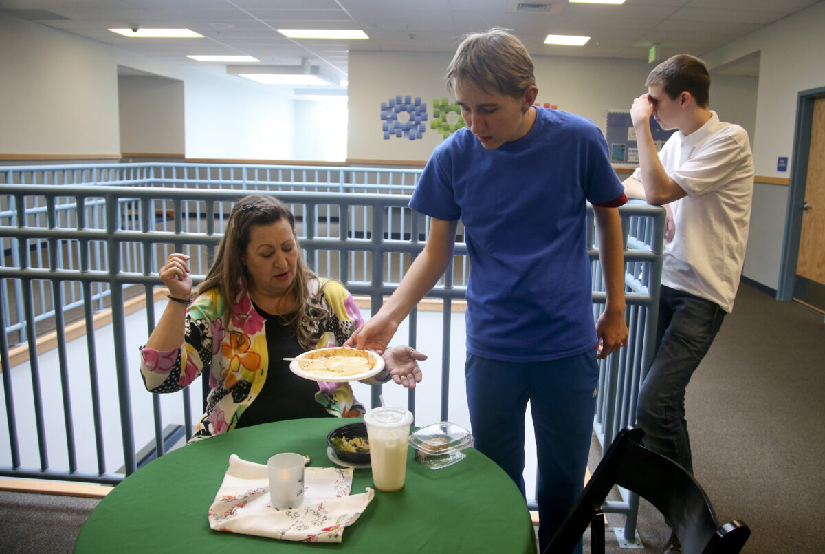 Spectrum Academy starts a cafe to give students with autism life and ...